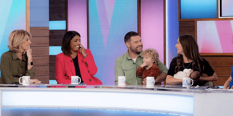 Emmerdale star’s wife Steph Miller breastfeeds live on TV – Boobingit